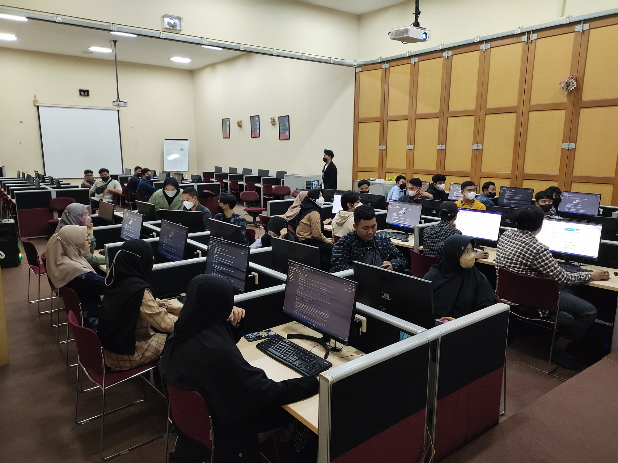 Jaket Lab Informatika